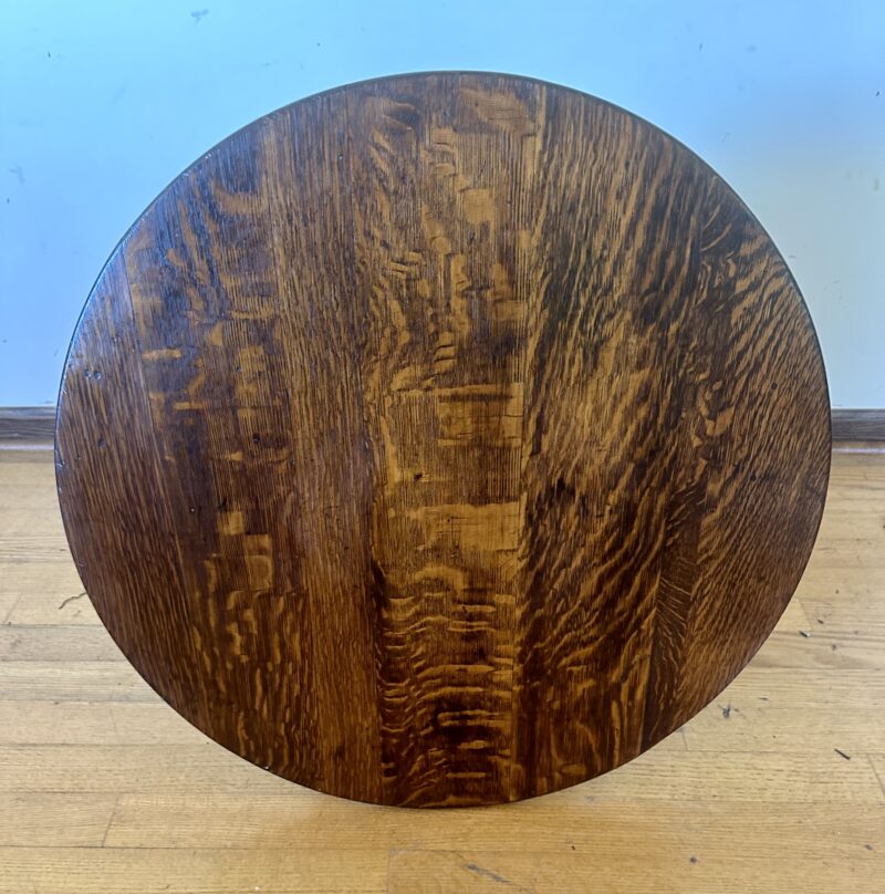 Antique Charles Limbert lamp table with cutout - w8104 - joenevo