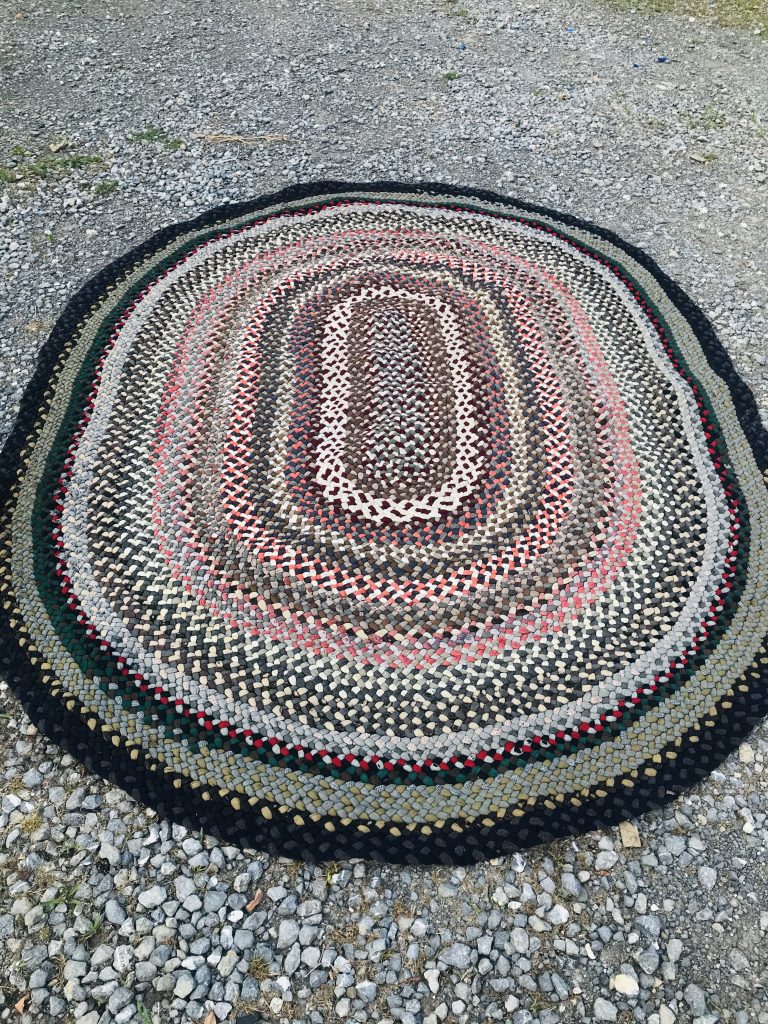 Vintage Braided Rug. RR3456 - joenevo